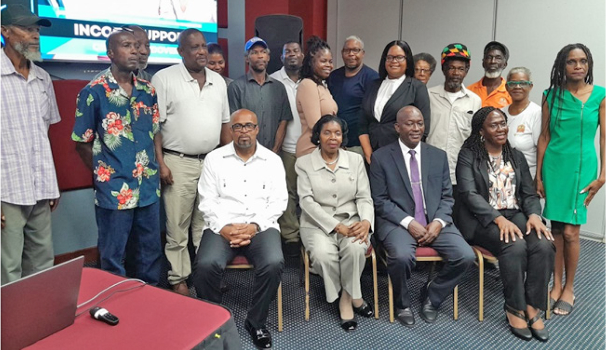 Vendor members of cooperatives receive income support cheques - The ...